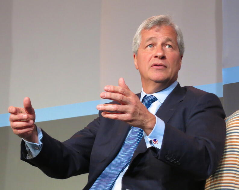 JPMorgan's Dimon Says Crypto Firms Should Become Banks as Bill Drags ...